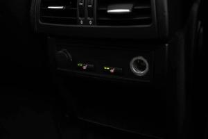 Pelēks BMW X5 2012 Jelgava, ar dzinēja tilpumu 3.00 L un nobraukumu 287 tūkst. km par 10500 €, foto 13 vietnē AUTOMOTO.COM.LV
