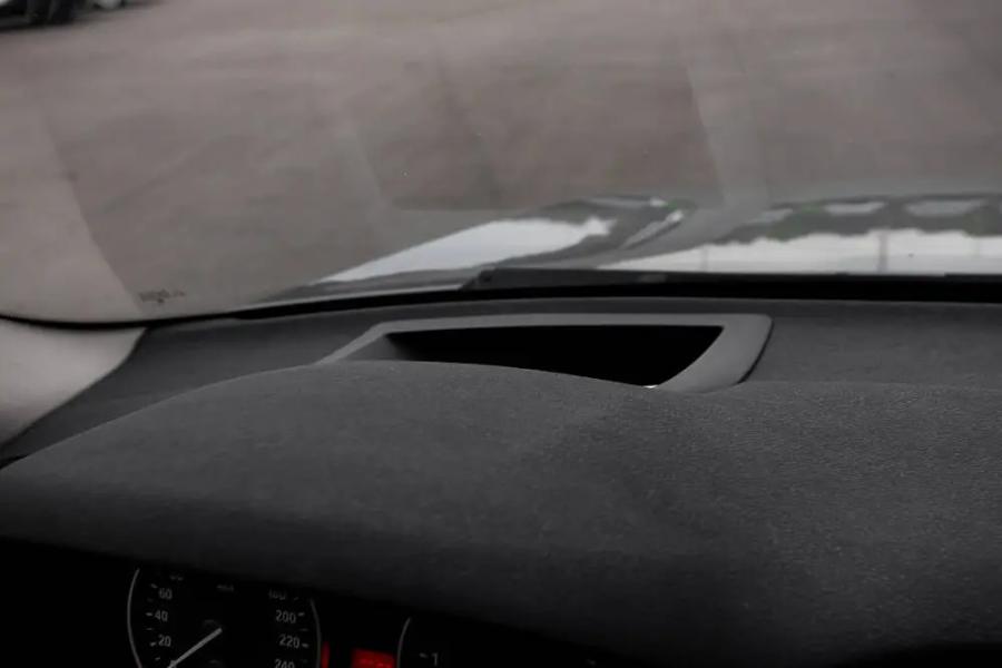Pelēks BMW X5 2012 Jelgava, ar dzinēja tilpumu 3.00 L un nobraukumu 287 tūkst. km par 10500 €, foto 33 vietnē AUTOMOTO.COM.LV