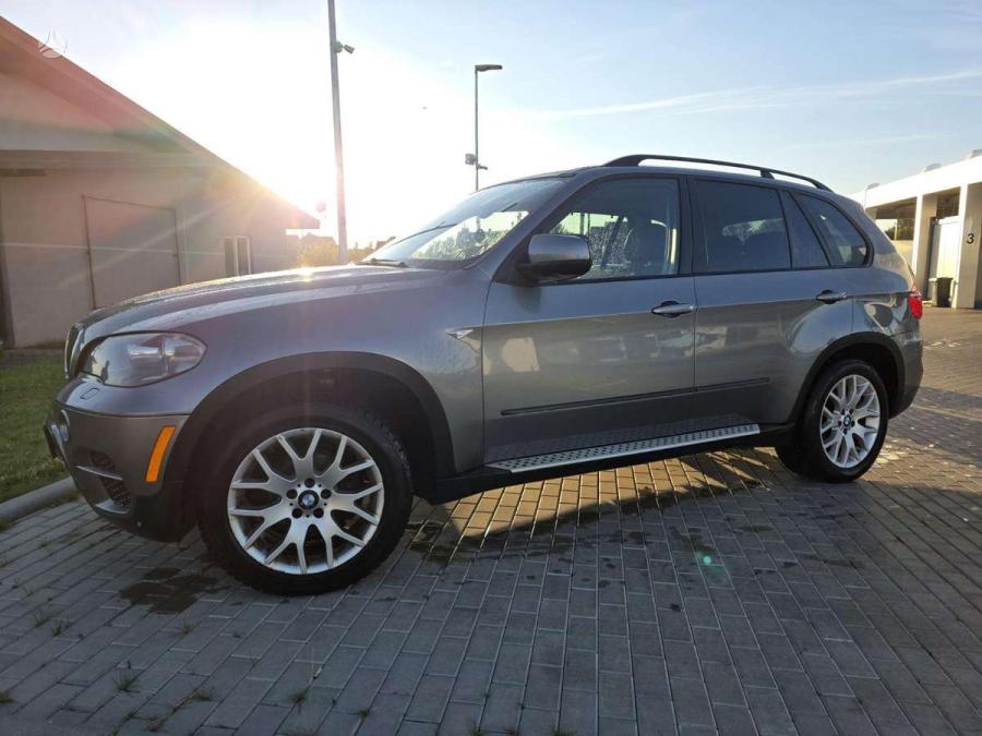Pelēks BMW X5 2012 Molėtai, ar dzinēja tilpumu 3.50 L un nobraukumu 307 tūkst. km par 8450 €, foto 4 vietnē AUTOMOTO.COM.LV