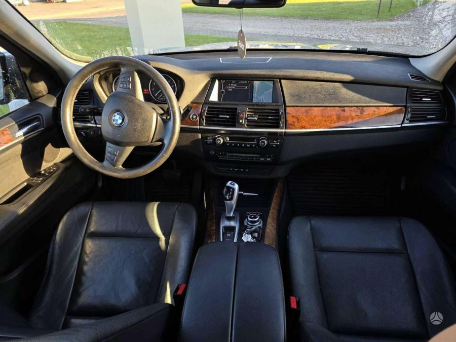 Pelēks BMW X5 2012 Molėtai, ar dzinēja tilpumu 3.50 L un nobraukumu 307 tūkst. km par 8450 €, foto 11 vietnē AUTOMOTO.COM.LV