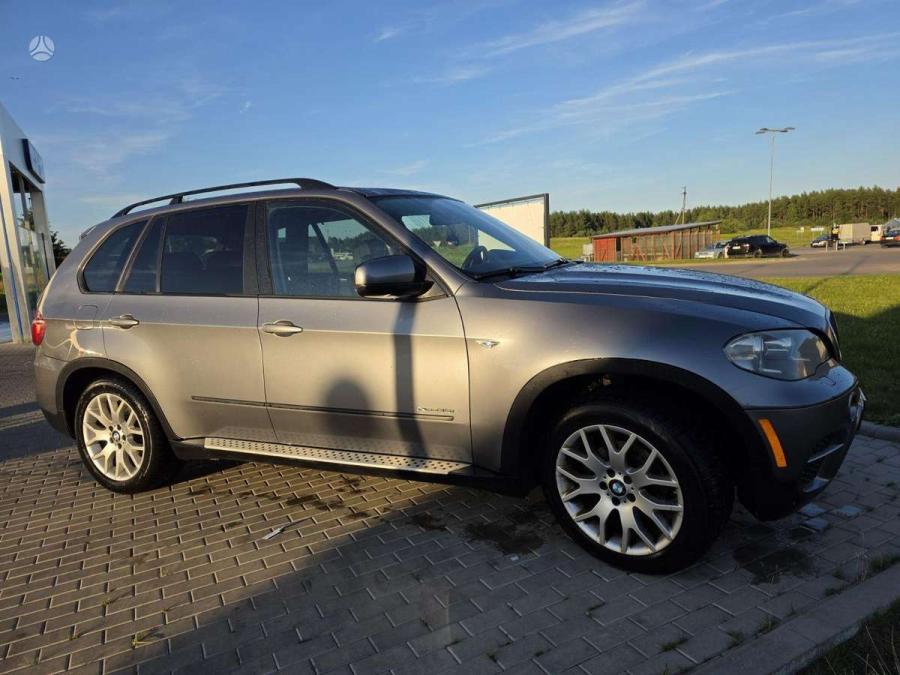 Pelēks BMW X5 2012 Molėtai, ar dzinēja tilpumu 3.50 L un nobraukumu 307 tūkst. km par 8450 €, foto 16 vietnē AUTOMOTO.COM.LV