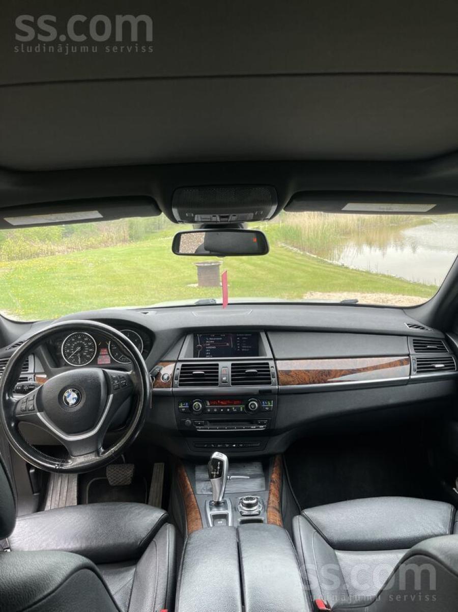Pelēks BMW X5 2012 Saldus, ar dzinēja tilpumu 3.00 L un nobraukumu 304 tūkst. km par 12990 €, foto 13 vietnē AUTOMOTO.COM.LV