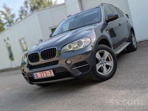 Pelēks BMW X5 2012 Rīga, ar dzinēja tilpumu 3.00 L un nobraukumu 262 tūkst. km par 11500 €, foto 1 vietnē AUTOMOTO.COM.LV
