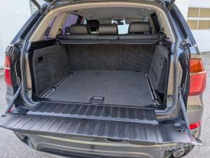 Pelēks BMW X5 2012 Rīga, ar dzinēja tilpumu 3.00 L un nobraukumu 262 tūkst. km par 11500 €, foto 15 vietnē AUTOMOTO.COM.LV