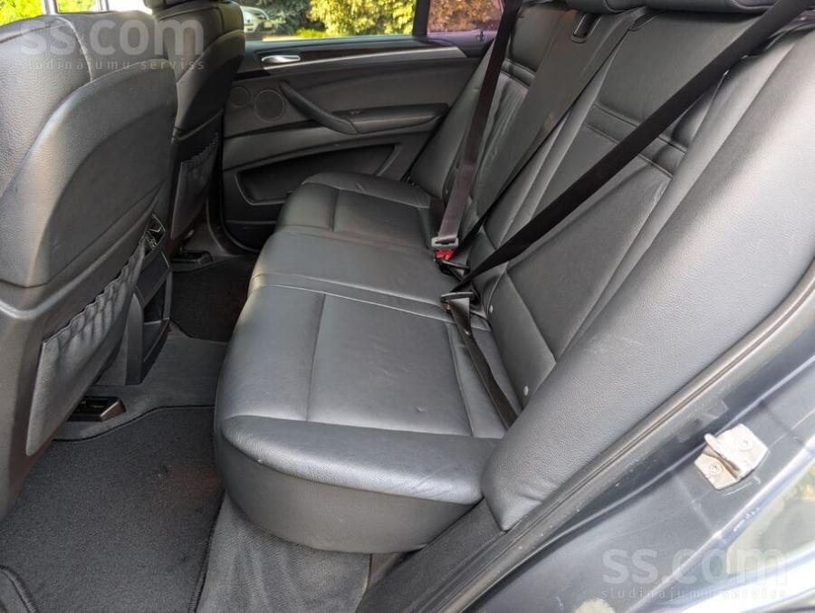 Pelēks BMW X5 2012 Rīga, ar dzinēja tilpumu 3.00 L un nobraukumu 262 tūkst. km par 11500 €, foto 17 vietnē AUTOMOTO.COM.LV