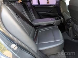 Pelēks BMW X5 2012 Rīga, ar dzinēja tilpumu 3.00 L un nobraukumu 262 tūkst. km par 11500 €, foto 18 vietnē AUTOMOTO.COM.LV