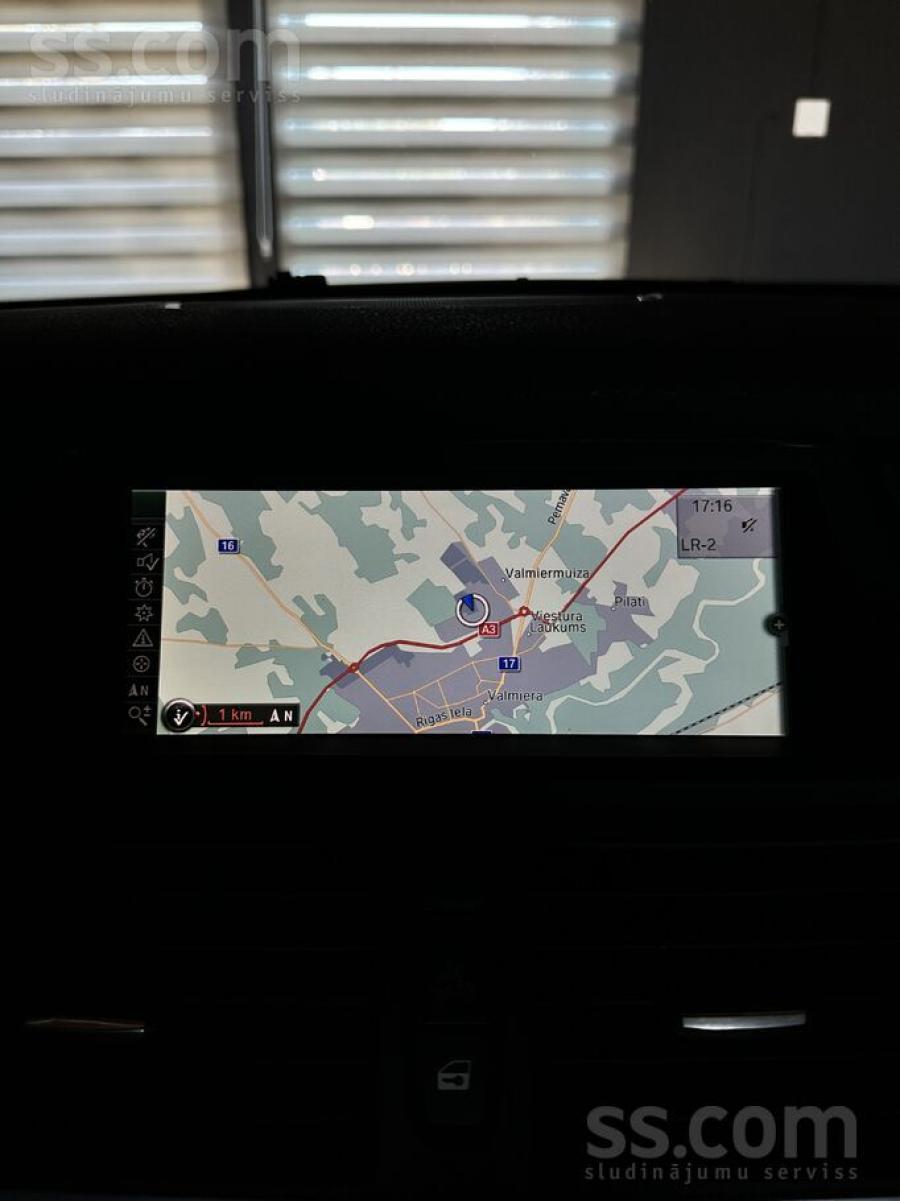 Grey BMW X5 2012 in Valmiera, with an engine capacity of 3.00 L and mileage of 97 thousand km for 19990 €, photo 13 on AUTOMOTO.COM.LV