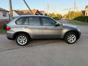Grey BMW X5 2012 in Marijampole, with an engine capacity of 2.99 L and mileage of 258 thousand km for 9800 €, photo 6 on AUTOMOTO.COM.LV