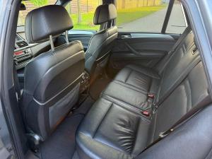 Grey BMW X5 2012 in Marijampole, with an engine capacity of 2.99 L and mileage of 258 thousand km for 9800 €, photo 14 on AUTOMOTO.COM.LV