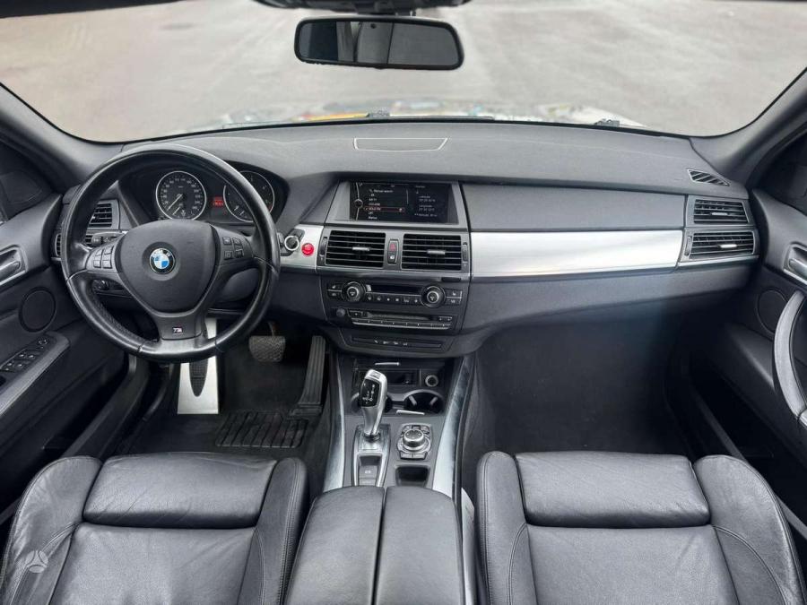 Pelēks BMW X5 2012 Utena, ar dzinēja tilpumu 3.00 L un nobraukumu 293 tūkst. km par 8250 €, foto 9 vietnē AUTOMOTO.COM.LV