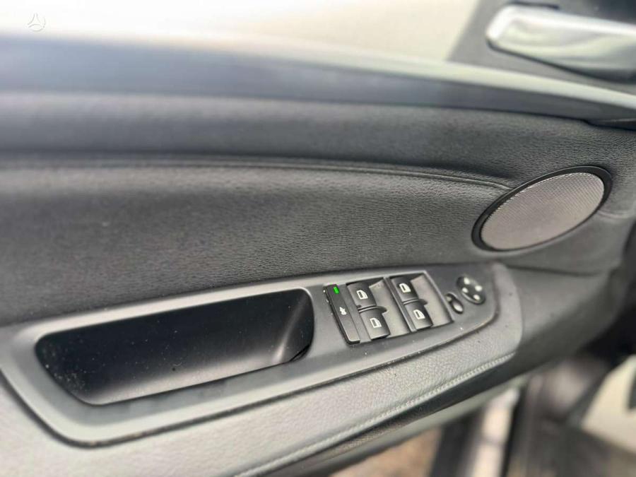 Pelēks BMW X5 2012 Utena, ar dzinēja tilpumu 3.00 L un nobraukumu 293 tūkst. km par 8250 €, foto 12 vietnē AUTOMOTO.COM.LV