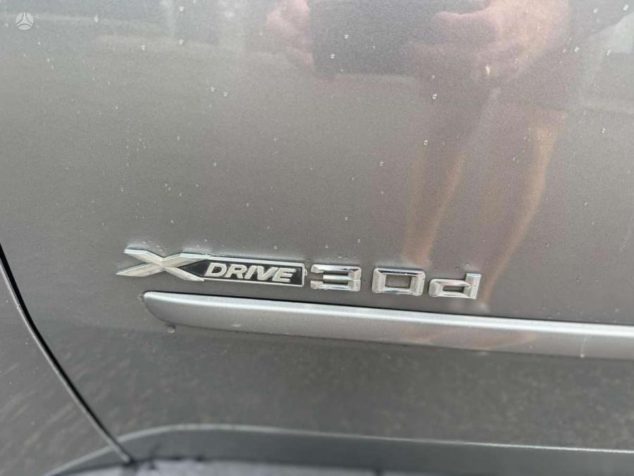 Pelēks BMW X5 2012 Utena, ar dzinēja tilpumu 3.00 L un nobraukumu 293 tūkst. km par 8250 €, foto 16 vietnē AUTOMOTO.COM.LV