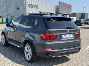 Grey BMW X5 2012 in Kaunas, with an engine capacity of 3.00 L and mileage of 232 thousand km for 13500 €, photo 7 on AUTOMOTO.COM.LV