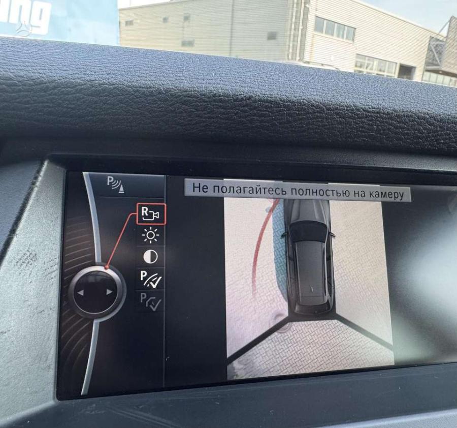 Grey BMW X5 2012 in Kaunas, with an engine capacity of 3.00 L and mileage of 232 thousand km for 13500 €, photo 16 on AUTOMOTO.COM.LV