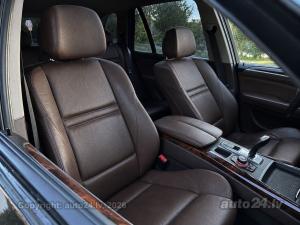 Pelēks BMW X5 2012 Valga, ar dzinēja tilpumu 3.00 L un nobraukumu 330 tūkst. km par 9999 €, foto 11 vietnē AUTOMOTO.COM.LV
