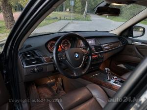 Pelēks BMW X5 2012 Valga, ar dzinēja tilpumu 3.00 L un nobraukumu 330 tūkst. km par 9999 €, foto 13 vietnē AUTOMOTO.COM.LV
