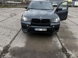 Серый БМВ Х5 2012 в Огре, объемом двигателя 3.00 л и пробегом 355 тыс. км за 9500 €, фото 8 на AUTOMOTO.COM.LV