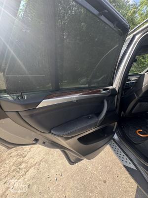 Pelēks BMW X5 2012 Šauļi, ar dzinēja tilpumu 3.00 L un nobraukumu 252 tūkst. km par 11900 €, foto 7 vietnē AUTOMOTO.COM.LV