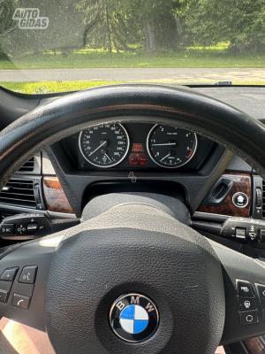Pelēks BMW X5 2012 Šauļi, ar dzinēja tilpumu 3.00 L un nobraukumu 252 tūkst. km par 11900 €, foto 9 vietnē AUTOMOTO.COM.LV