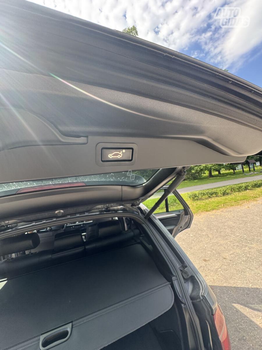 Pelēks BMW X5 2012 Šauļi, ar dzinēja tilpumu 3.00 L un nobraukumu 252 tūkst. km par 11900 €, foto 21 vietnē AUTOMOTO.COM.LV