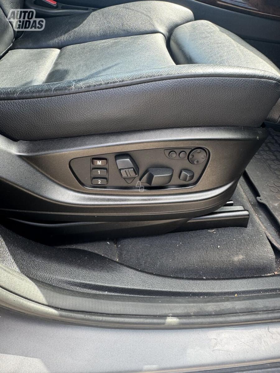 Pelēks BMW X5 2012 Šauļi, ar dzinēja tilpumu 3.00 L un nobraukumu 252 tūkst. km par 11900 €, foto 23 vietnē AUTOMOTO.COM.LV