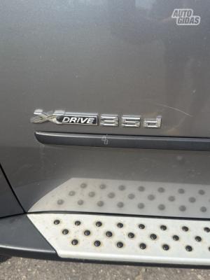 Pelēks BMW X5 2012 Šauļi, ar dzinēja tilpumu 3.00 L un nobraukumu 252 tūkst. km par 11900 €, foto 26 vietnē AUTOMOTO.COM.LV