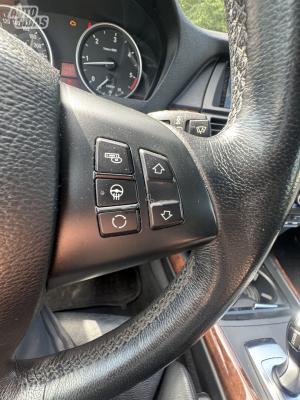 Pelēks BMW X5 2012 Šauļi, ar dzinēja tilpumu 3.00 L un nobraukumu 252 tūkst. km par 11900 €, foto 32 vietnē AUTOMOTO.COM.LV