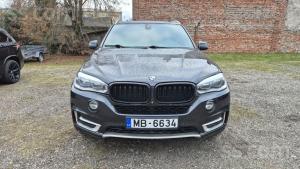 Pelēks BMW X5 2013 Liepāja, ar dzinēja tilpumu 3.00 L un nobraukumu 386 tūkst. km par 15450 €, foto  vietnē AUTOMOTO.COM.LV
