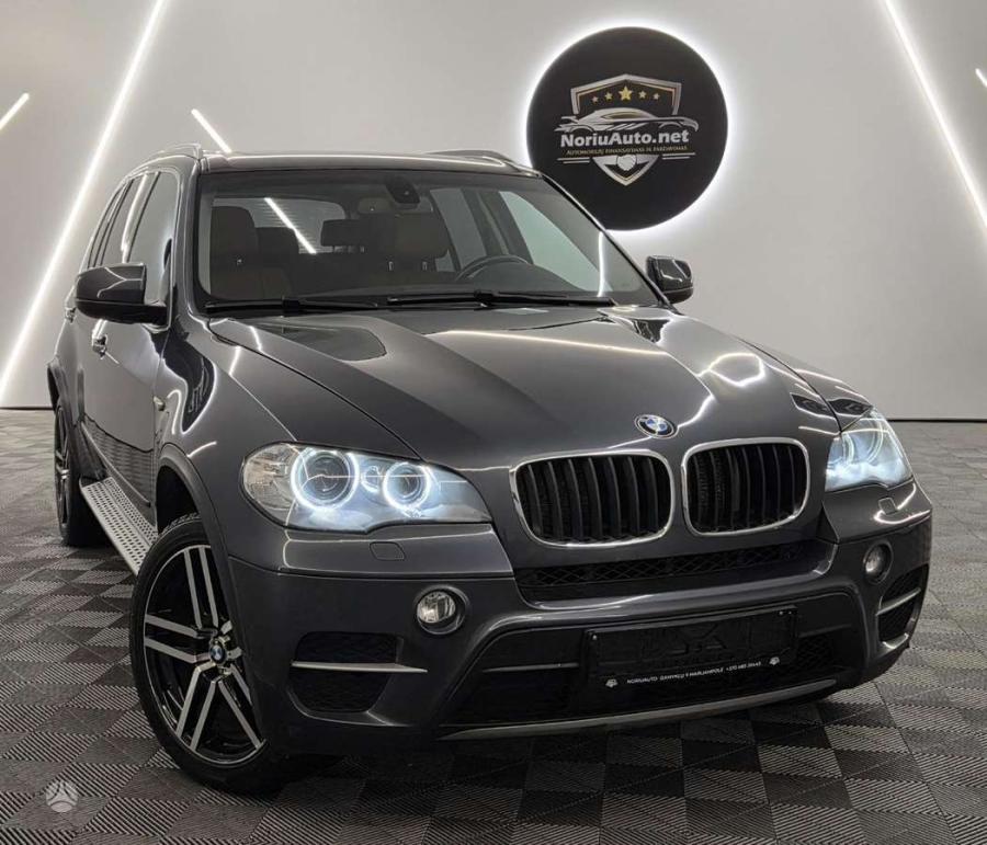 Pelēks BMW X5 2013 Marijampole, ar dzinēja tilpumu 2.99 L un nobraukumu 312 tūkst. km par 10950 €, foto 1 vietnē AUTOMOTO.COM.LV