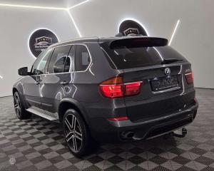 Pelēks BMW X5 2013 Marijampole, ar dzinēja tilpumu 2.99 L un nobraukumu 312 tūkst. km par 10950 €, foto 20 vietnē AUTOMOTO.COM.LV