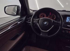 Pelēks BMW X5 2013 Marijampole, ar dzinēja tilpumu 2.99 L un nobraukumu 312 tūkst. km par 10950 €, foto 25 vietnē AUTOMOTO.COM.LV