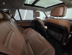 Pelēks BMW X5 2013 Marijampole, ar dzinēja tilpumu 2.99 L un nobraukumu 312 tūkst. km par 10950 €, foto 27 vietnē AUTOMOTO.COM.LV