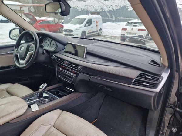 Grey BMW X5 2013 in Kaunas, with an engine capacity of 2.99 L and mileage of 341 thousand km for 12900 €, photo 7 on AUTOMOTO.COM.LV