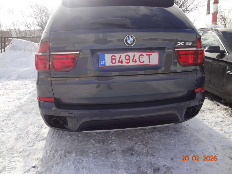 Pelēks BMW X5 2013 Klaipėda, ar dzinēja tilpumu 2.98 L un nobraukumu 245 tūkst. km par 9900 €, foto 7 vietnē AUTOMOTO.COM.LV
