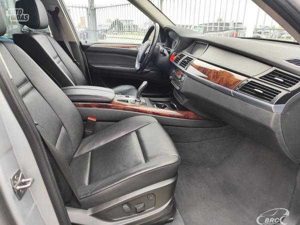 Pelēks BMW X5 2013 Avižieniai, ar dzinēja tilpumu 3.00 L un nobraukumu 219 tūkst. km par 9500 €, foto 7 vietnē AUTOMOTO.COM.LV