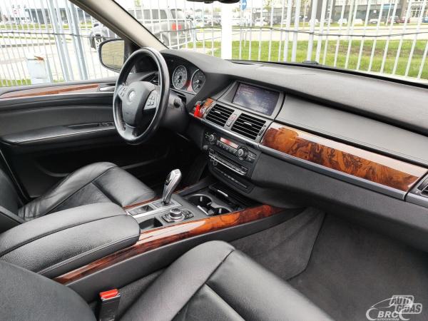 Pelēks BMW X5 2013 Avižieniai, ar dzinēja tilpumu 3.00 L un nobraukumu 219 tūkst. km par 9500 €, foto 8 vietnē AUTOMOTO.COM.LV