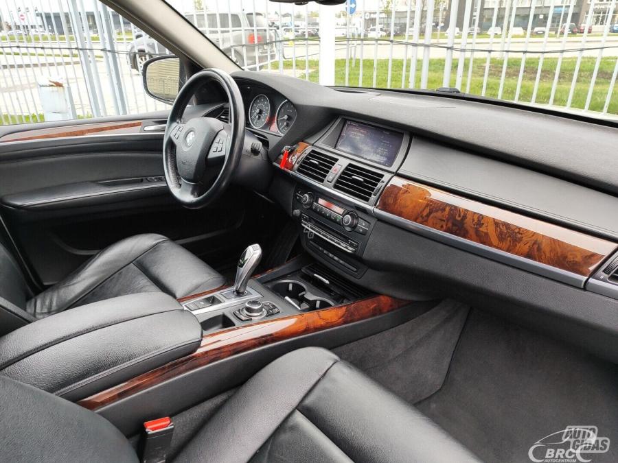 Pelēks BMW X5 2013 Avižieniai, ar dzinēja tilpumu 3.00 L un nobraukumu 219 tūkst. km par 9500 €, foto 9 vietnē AUTOMOTO.COM.LV