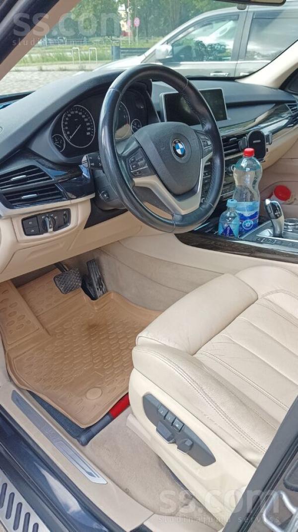 Pelēks BMW X5 2013 Jelgava, ar dzinēja tilpumu 3.00 L un nobraukumu 198 tūkst. km par 18000 €, foto 3 vietnē AUTOMOTO.COM.LV