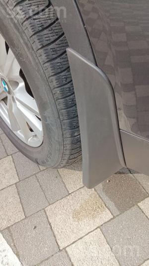 Grey BMW X5 2013 in Jelgava, with an engine capacity of 3.00 L and mileage of 198 thousand km for 18000 €, photo 10 on AUTOMOTO.COM.LV