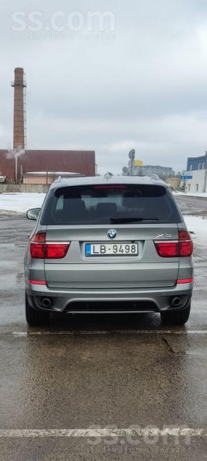 Grey BMW X5 2013 in Jekabpils, with an engine capacity of 3.00 L and mileage of 217 thousand km for 9500 €, photo 3 on AUTOMOTO.COM.LV