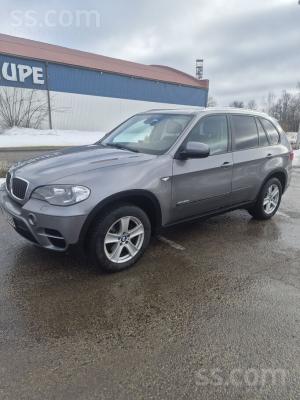 Grey BMW X5 2013 in Jekabpils, with an engine capacity of 3.00 L and mileage of 217 thousand km for 9500 €, photo 5 on AUTOMOTO.COM.LV