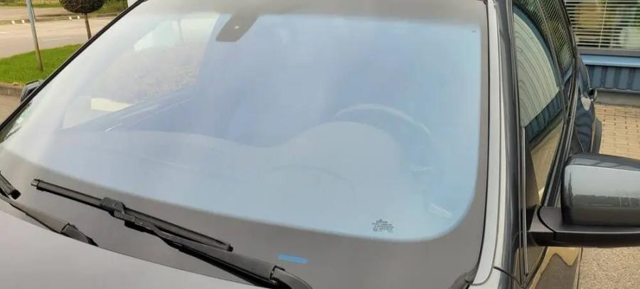 Grey BMW X5 2013 in Riga, with an engine capacity of 3.00 L and mileage of 324 thousand km for 11000 €, photo 8 on AUTOMOTO.COM.LV