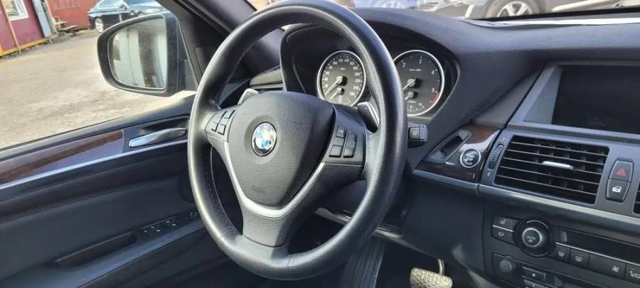 Grey BMW X5 2013 in Riga, with an engine capacity of 3.00 L and mileage of 324 thousand km for 11000 €, photo 33 on AUTOMOTO.COM.LV