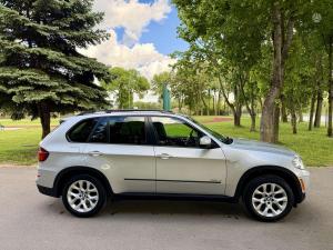 Grey BMW X5 2013 in Kaunas, with an engine capacity of 2.98 L and mileage of 235 thousand km for 7700 €, photo 6 on AUTOMOTO.COM.LV