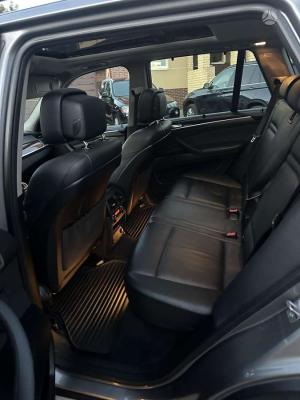 Grey BMW X5 2013 in Vilnius, with an engine capacity of 2.98 L and mileage of 244 thousand km for 9200 €, photo 8 on AUTOMOTO.COM.LV