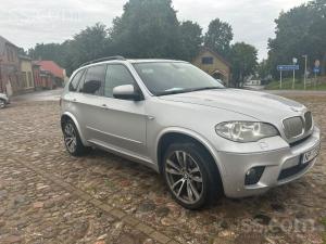 Grey BMW X5 2013 in Riga, with an engine capacity of 3.00 L and mileage of 36 thousand km for 9500 €, photo 3 on AUTOMOTO.COM.LV