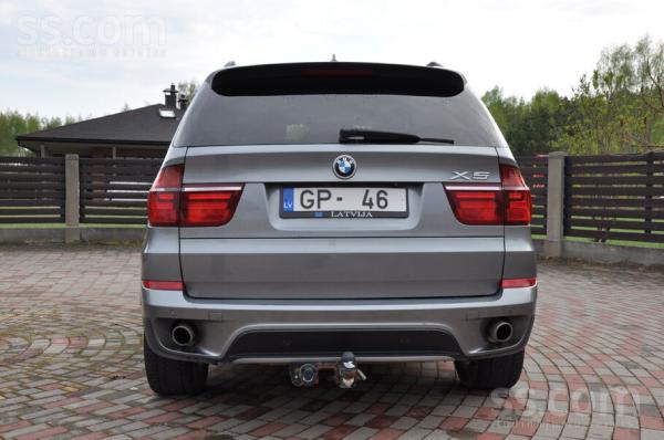 Pelēks BMW X5 2013 Jelgava, ar dzinēja tilpumu 3.00 L un nobraukumu 260 tūkst. km par 9900 €, foto 6 vietnē AUTOMOTO.COM.LV