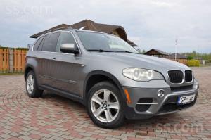 Pelēks BMW X5 2013 Jelgava, ar dzinēja tilpumu 3.00 L un nobraukumu 260 tūkst. km par 9900 €, foto 10 vietnē AUTOMOTO.COM.LV