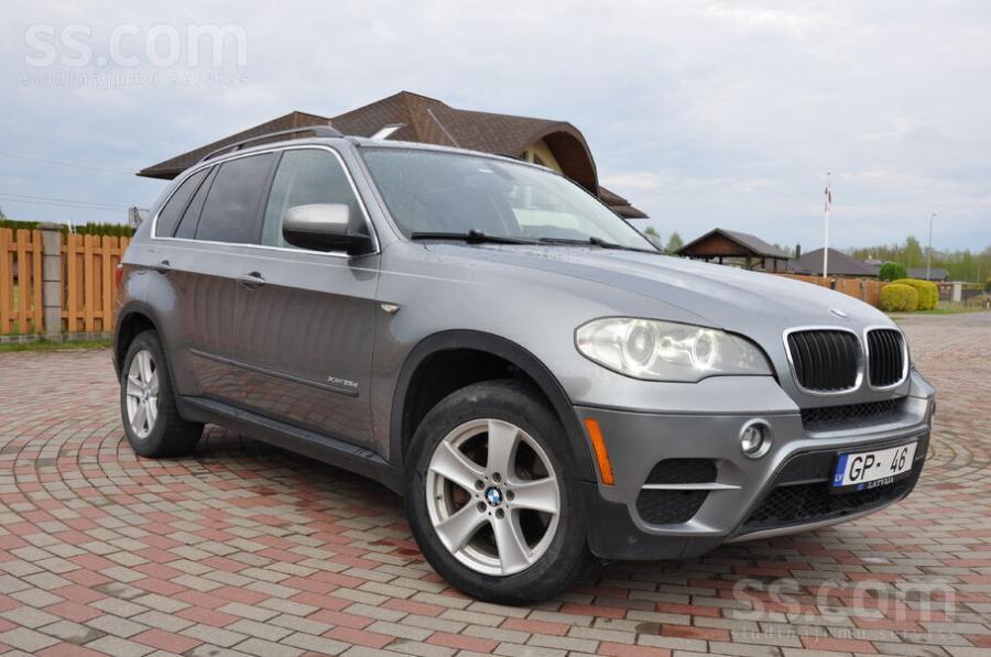 Pelēks BMW X5 2013 Jelgava, ar dzinēja tilpumu 3.00 L un nobraukumu 260 tūkst. km par 9900 €, foto 10 vietnē AUTOMOTO.COM.LV