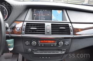 Pelēks BMW X5 2013 Jelgava, ar dzinēja tilpumu 3.00 L un nobraukumu 260 tūkst. km par 9900 €, foto 23 vietnē AUTOMOTO.COM.LV